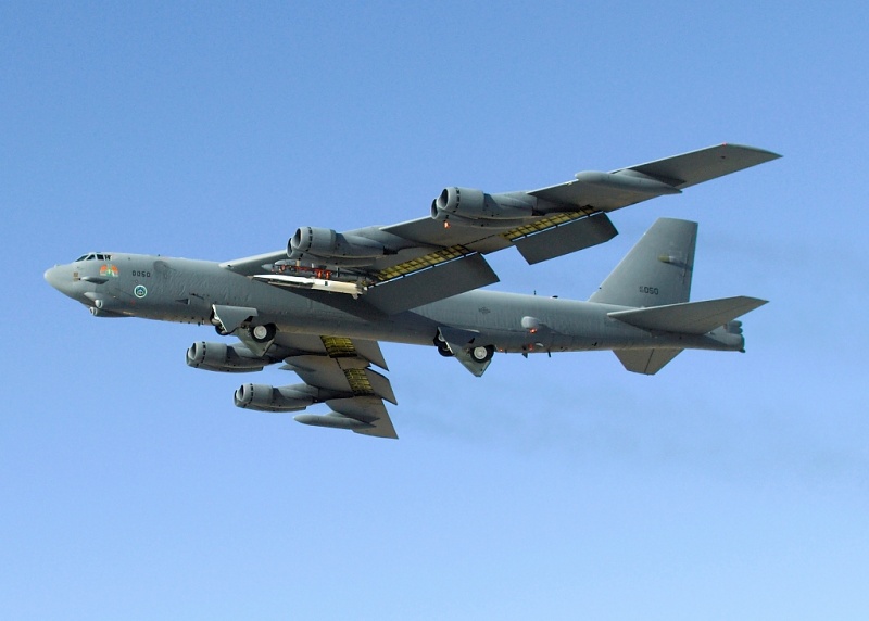 Foto Z USA Priletel Na Slia Najv Bombard r B 52 Foto Z USA Priletel Na Slia Najv Bombard r B 52