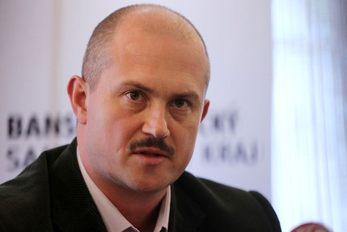 Kotleba stiahol zo zastupiteľstva svoj „matematický nezmysel“, nový ...