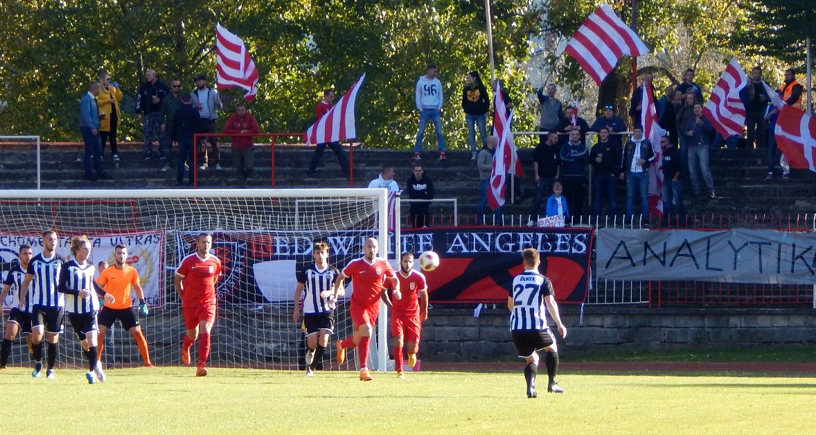 Mestská Dukla podľahla doma Petržalke, tréner zobral prehru na seba + HLASY Mestská Dukla podľahla doma Petržalke, tréner zobral prehru na seba + HLASY