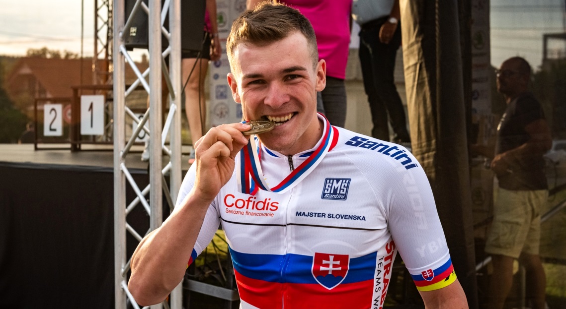 Cyklista banskobystrickej Dukly Lukáš Kubiš je majstrom SR v kategórii do 23 rokov + HLASY