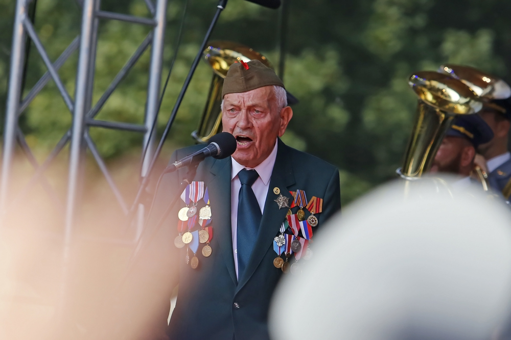 Jeden z posledných žijúcich priamych účastníkov SNP Vladimír Strmeň sa ...