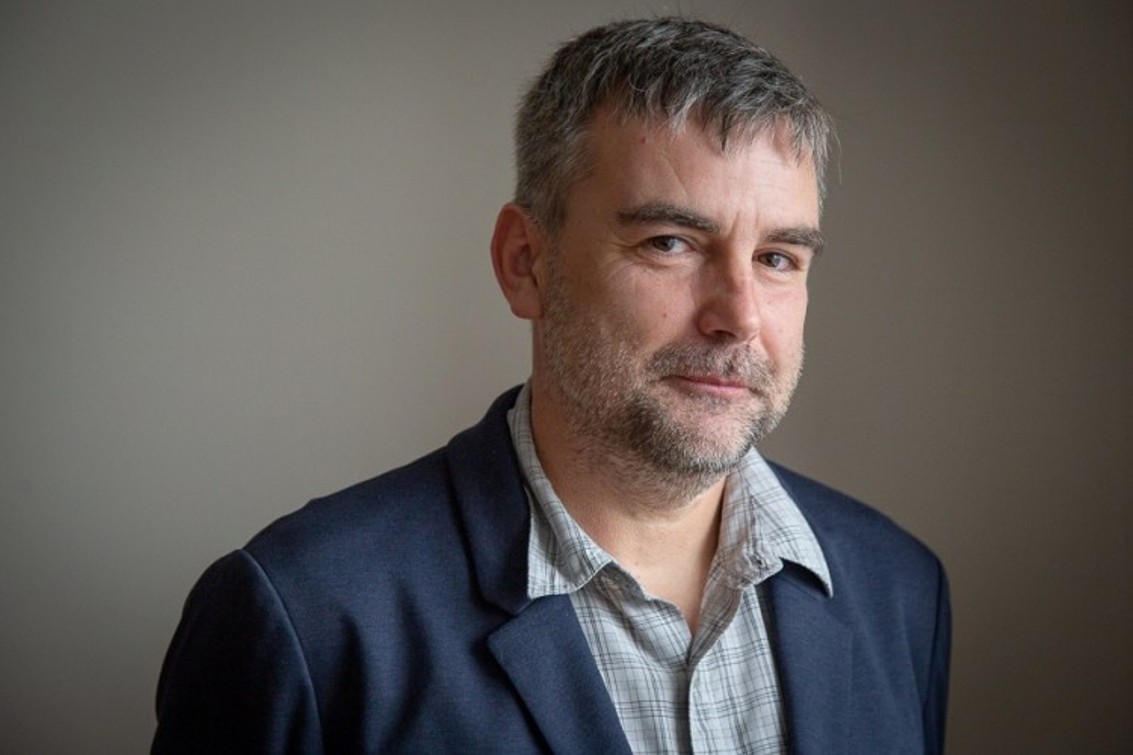 Richard Kollár: Na tlačovkách premiéra o korone sa dozvedáme, že už aj ...