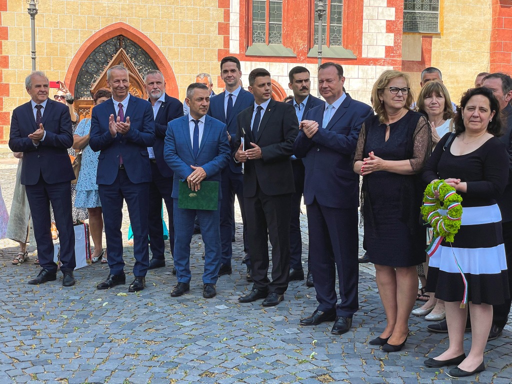 FOTO: Mesto Banská Bystrica má sochu svojho zakladateľa Bela IV.