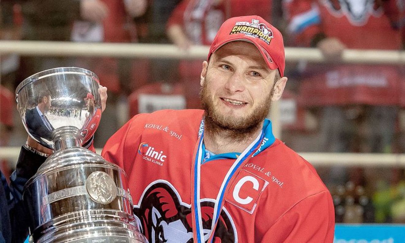 Druhým asistentom trénera HC´05 Tukku Poikonena bude Tomáš Surový