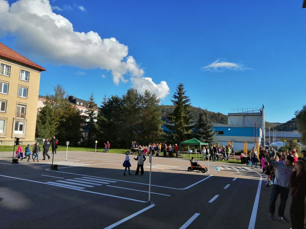 FOTO: Deň bez áut na ZŠ Trieda SNP 20 Banská Bystrica