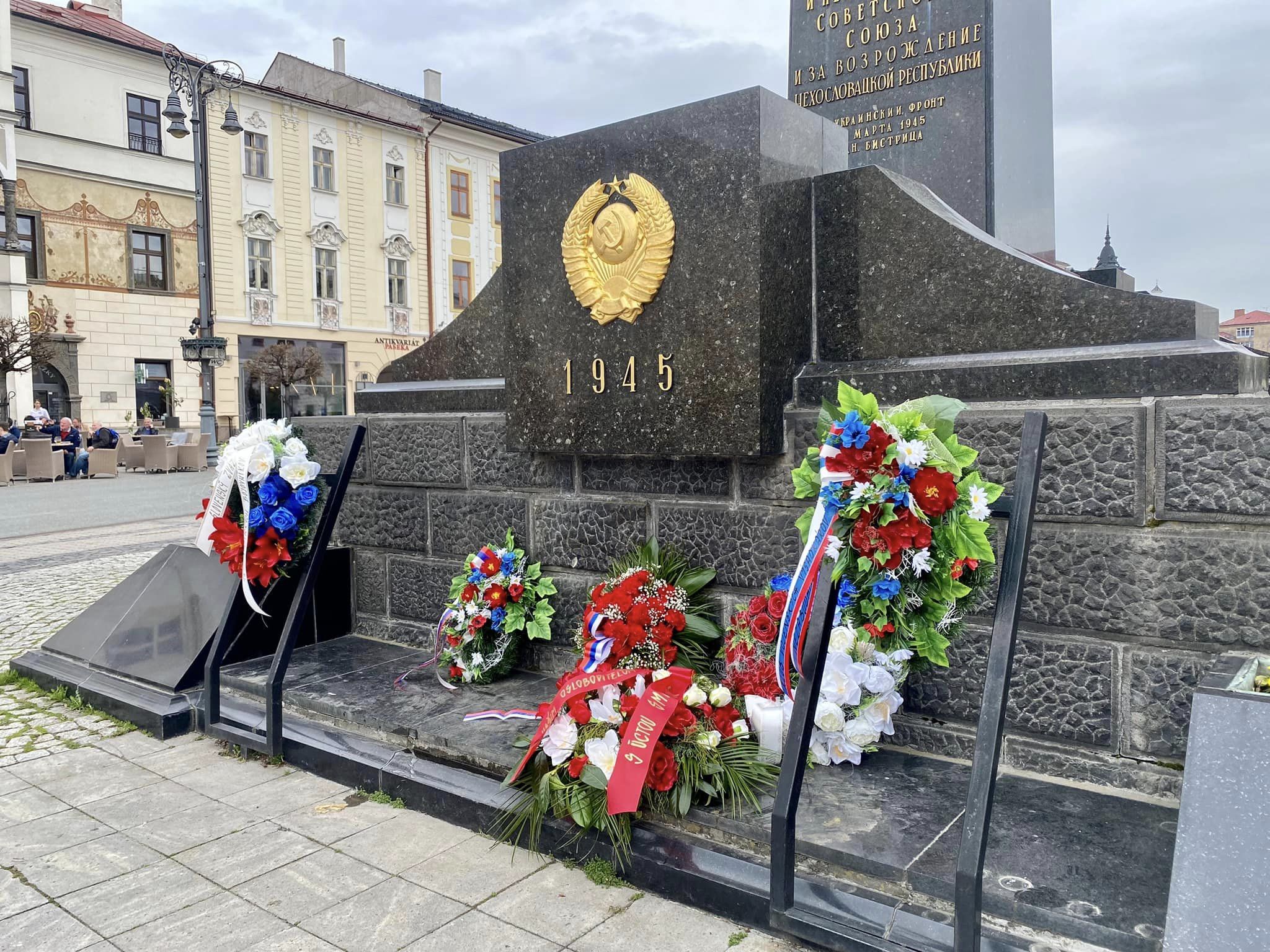 V komornom duchu sme si pripomenuli 78. výročie oslobodenia Banskej Bystrice