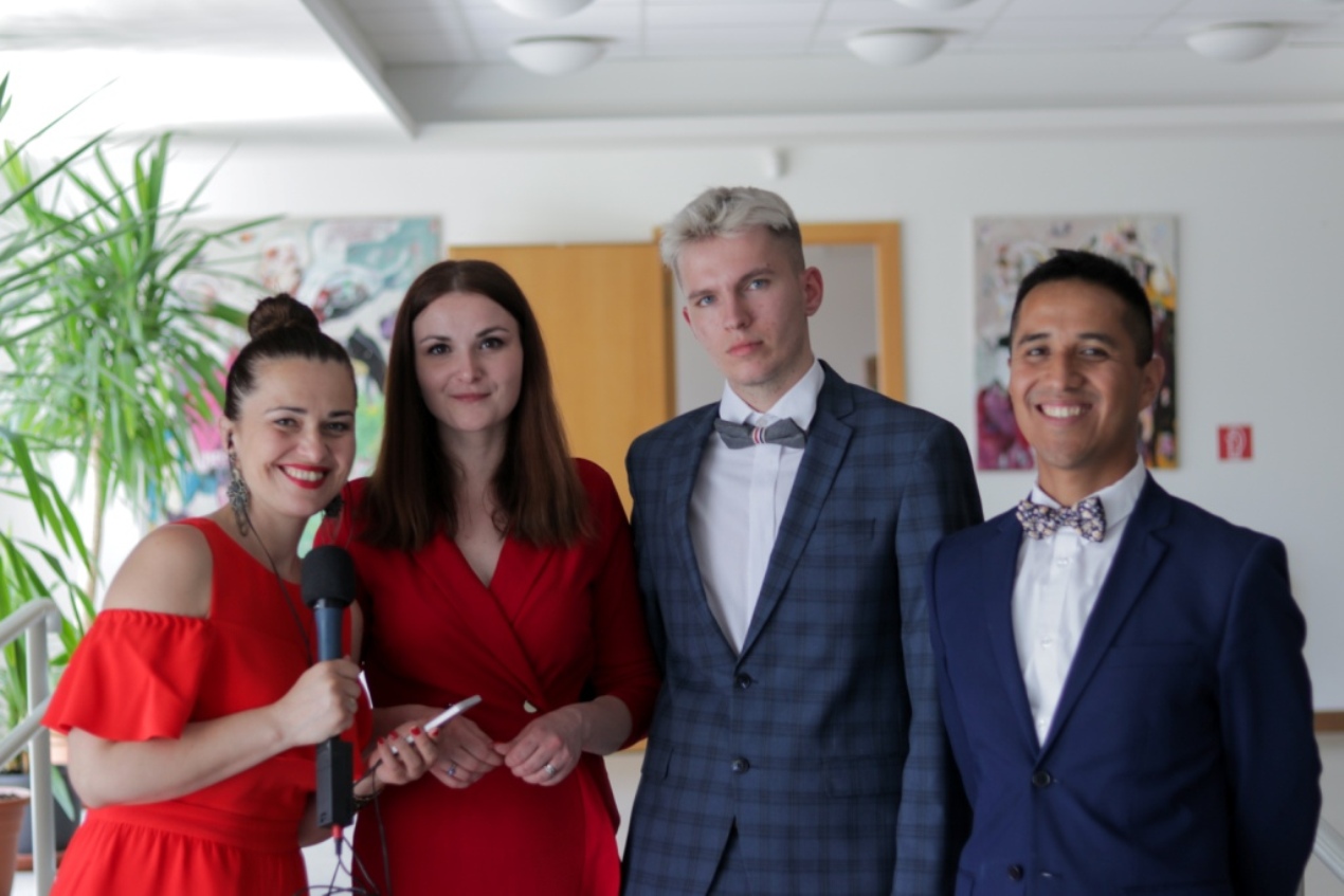 FOTO: Gymnázium Mikuláša Kováča v Banskej Bystrici oslavuje svoje 30. narodeniny