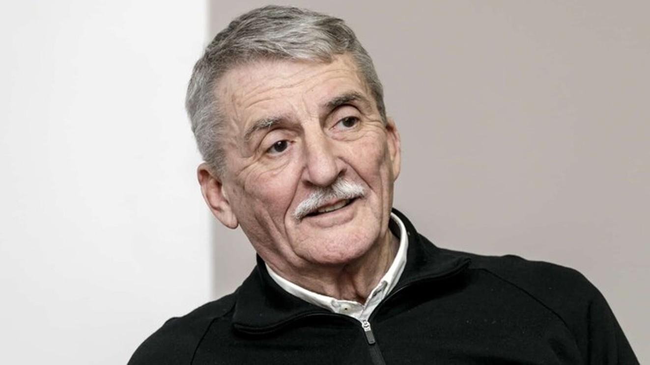 Posledný októbrový deň hrá Martin Huba monodrámu Kontrabas v ...