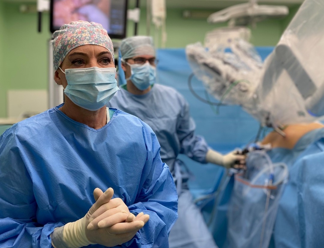 Doktor Ladislav Šinkovič z Rooseveltky odoperoval 500. robotickú operáciu